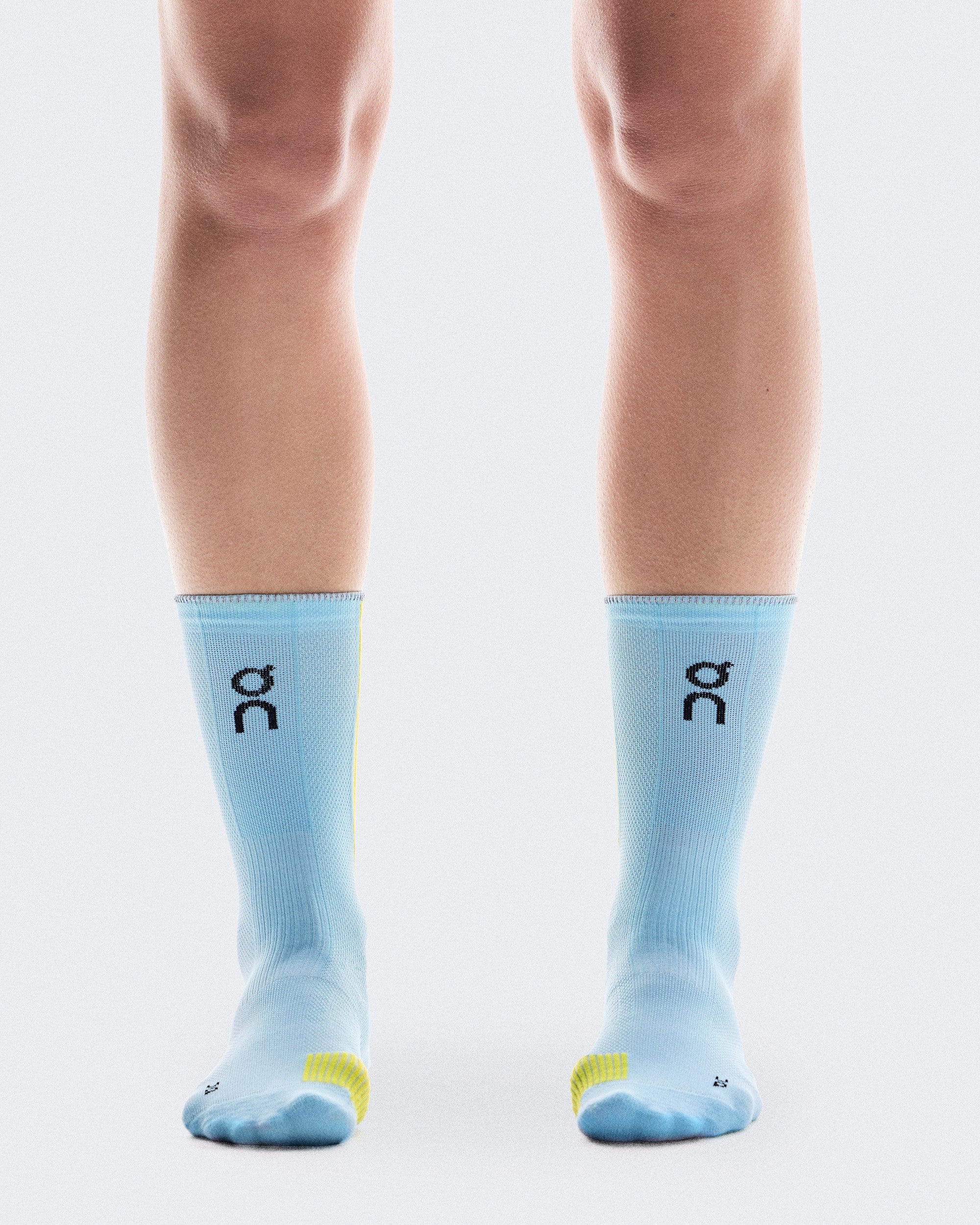 Performance Run Sock High – On MENA
